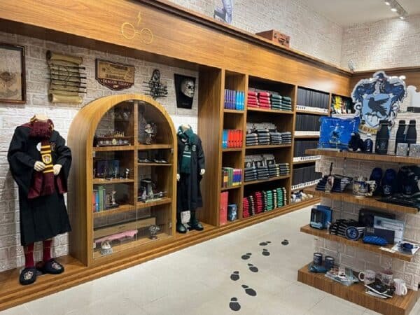 Harry Potter Wizarding World Shop opens at Mall of Emirates - Dubai Savers